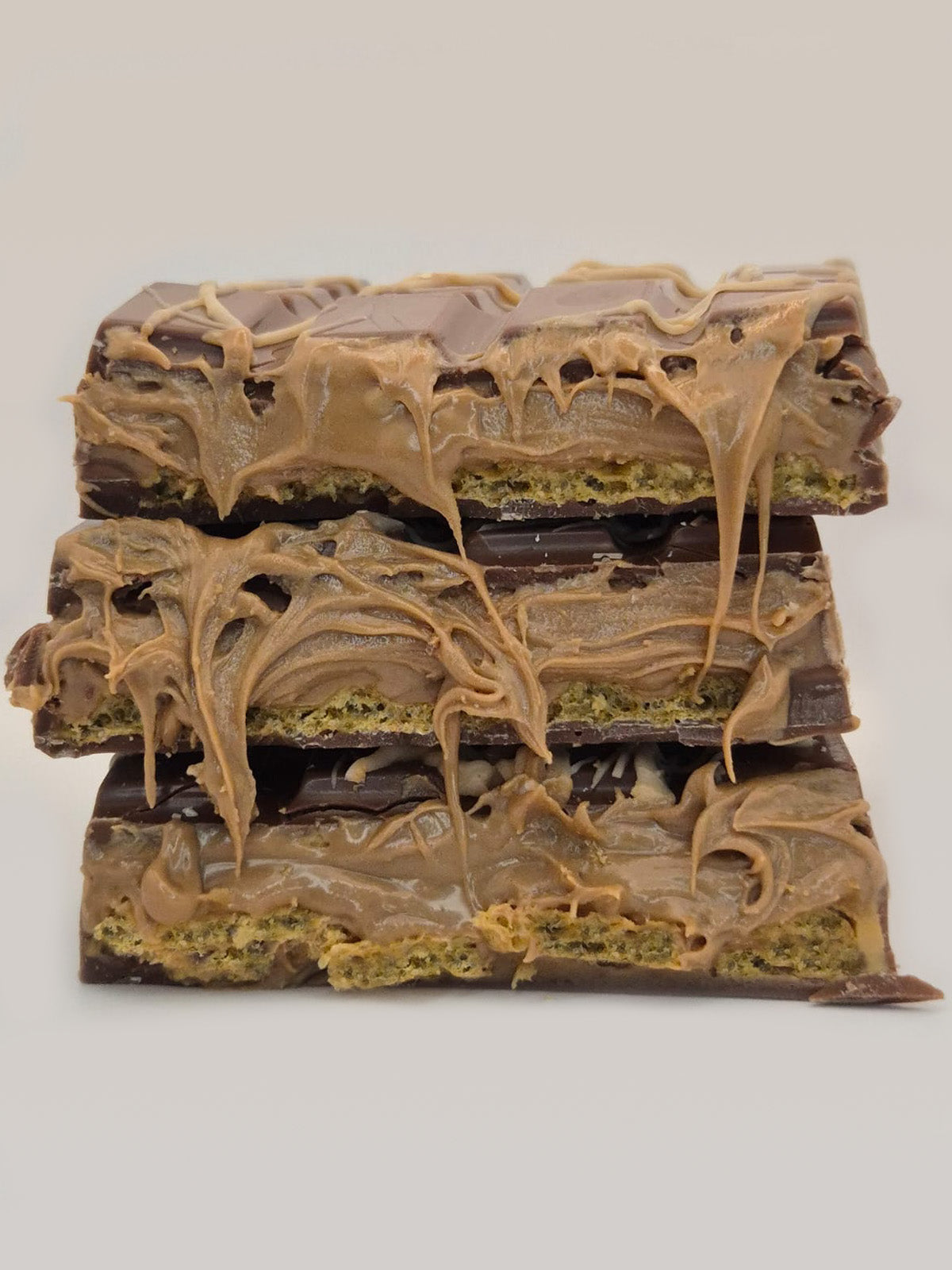 Dubai Bueno Crispy Chocolate Bar | Shop Now – Zookies